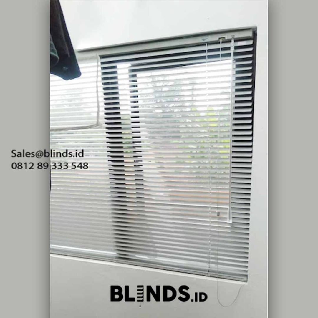 Jual Tirai Venetian Blinds Gratis Biaya Pasang Hanya Disini - Blinds ...
